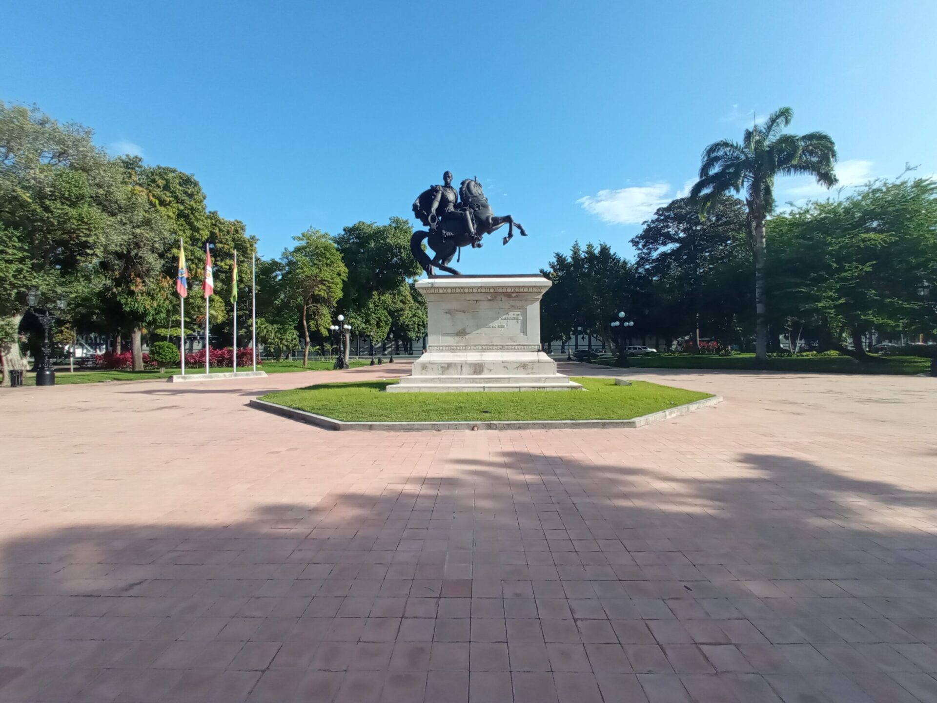 Descubre la Histórica Plaza Bolívar de Maracay
